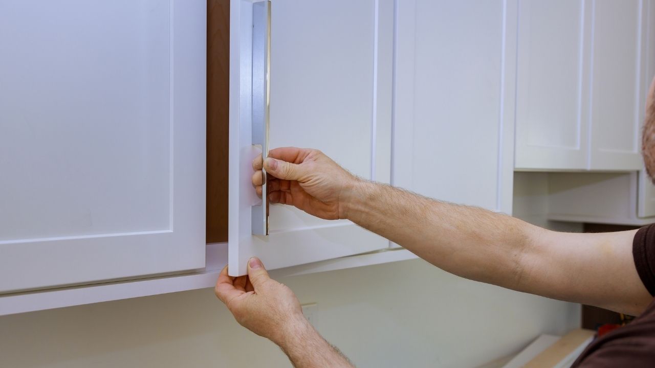 Dolap Kulpu Boyama Nasıl Yapılır?